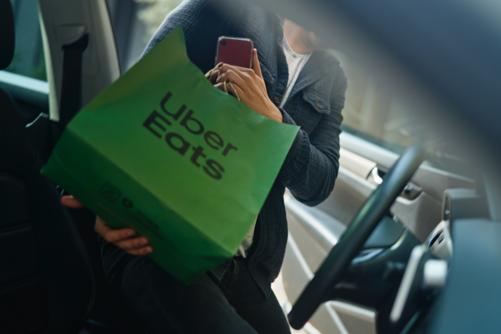 Uber Eats Canada 2023 Cravings Report is here: Get ready to dig in! | Uber Newsroom